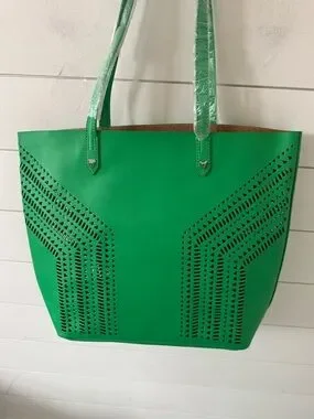 Stella & Dot | Bags | Stella Dot Fillmore Tote Green Leather Laser Cut ...